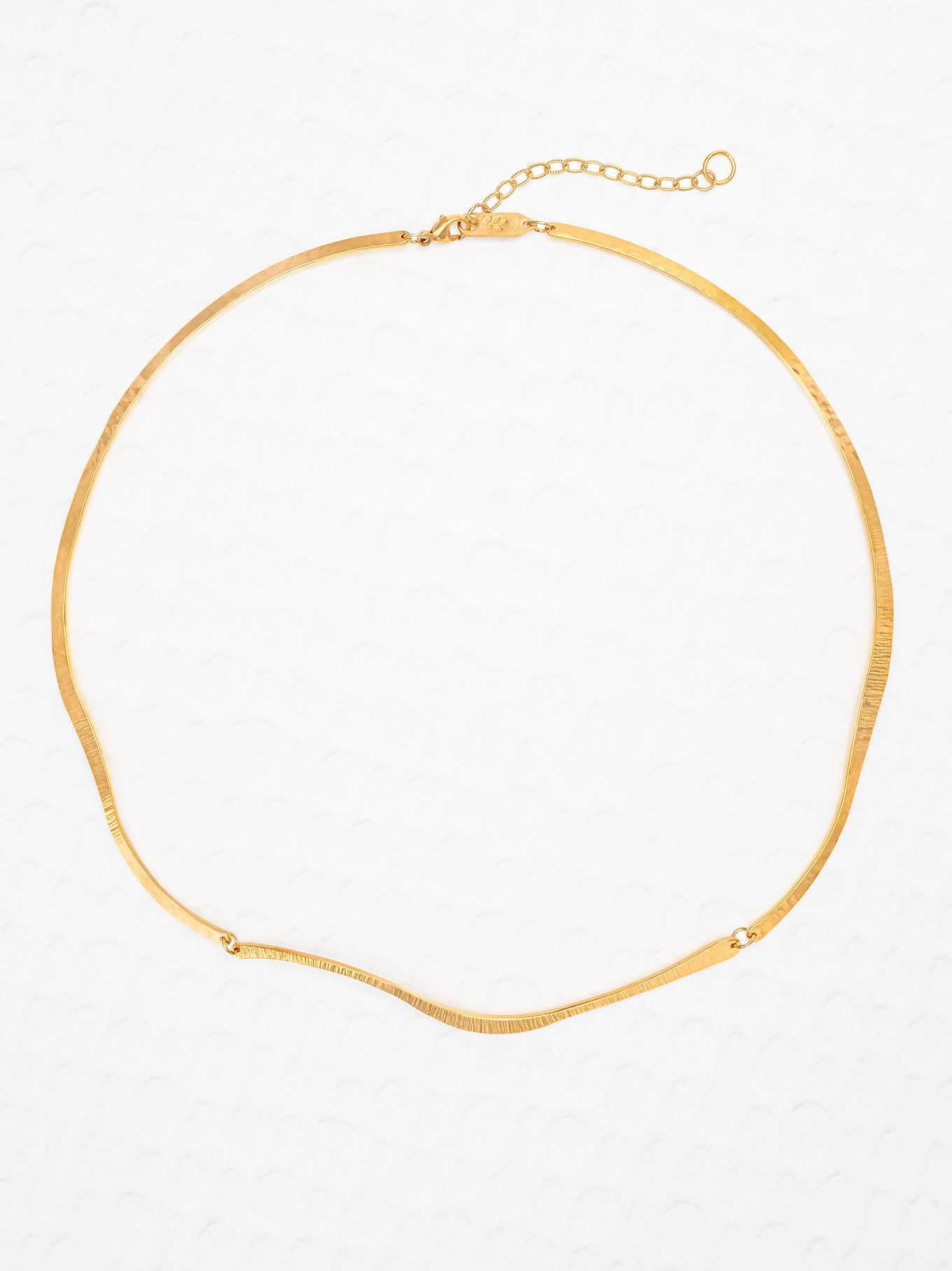 Cali Necklace: Gold choker with subtle waves – Holly Yashi