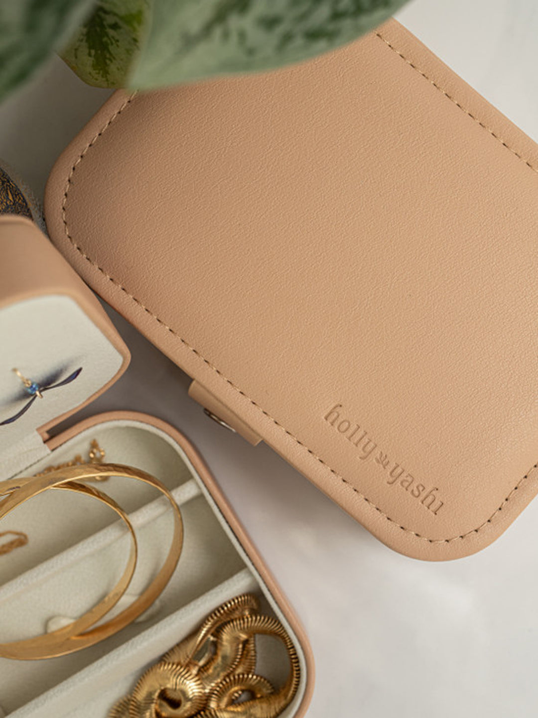 Holly Yashi Signature Jewelry Case - Pretty and practical jewelry case ...